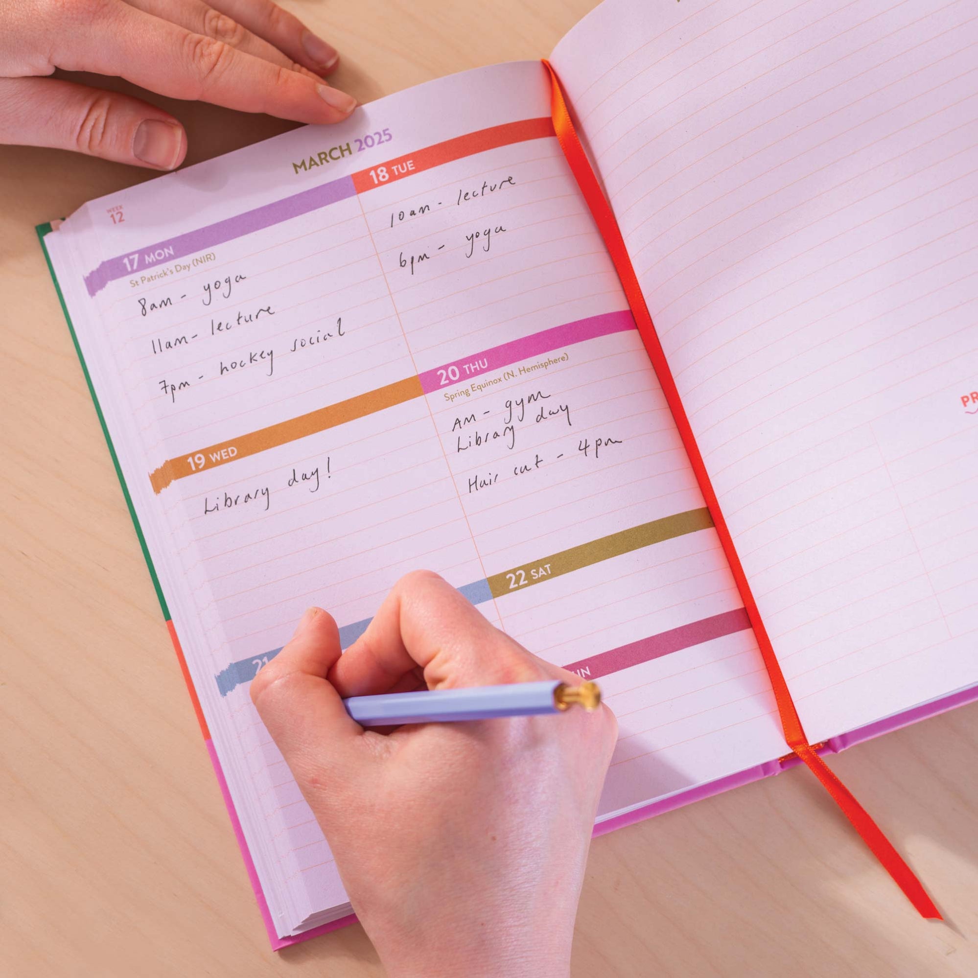 2025 Diaries | Calendar Year Diaries | Week to View | A5– Good Tuesday